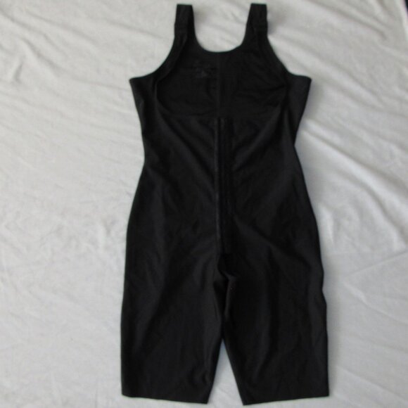 Isavela | Intimates & Sleepwear | Isavela Comprexxwear Mid Thigh Black ...